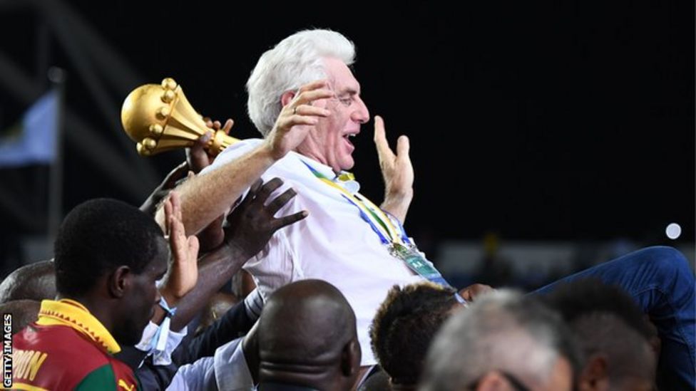 Cameroon coach Hugo Broos welcomes Fecafoot inquiry - BBC Sport