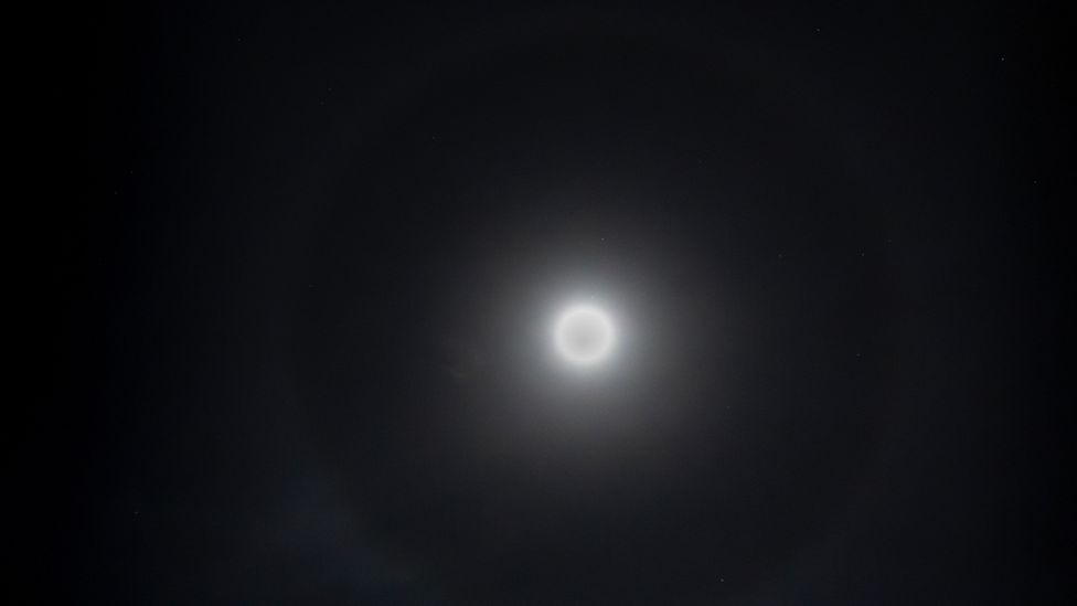Wolf Moon: First full moon of 2024 dazzles in Northern Ireland - BBC News