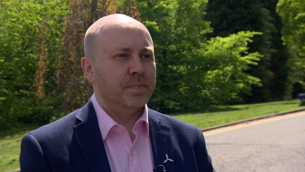 Renewable energy: NI planning system 'needs radical reform' to meet ...