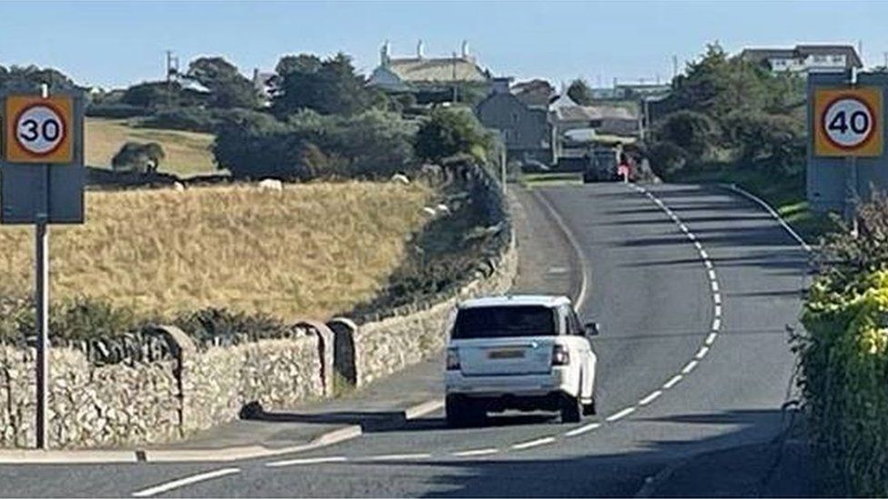 New 20mph speed limit will save lives - Mark Drakeford - BBC News