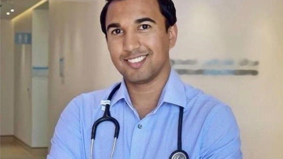 Coronavirus: Film in eight languages 'shared worldwide' - BBC News