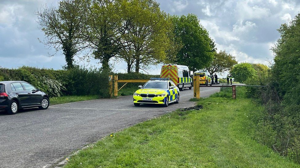 Stillingfleet illegal rave gives residents sleepless night - BBC News