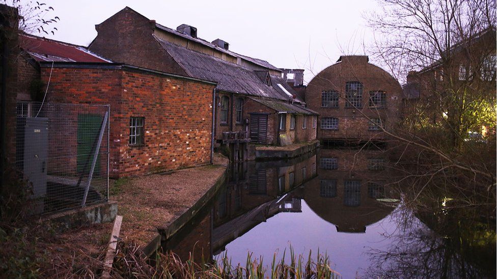 Frogmore Mill: Teen arsonists caused millions of pounds of damage - BBC ...