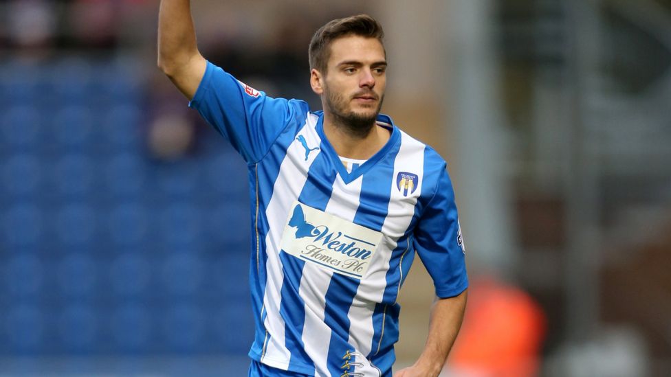 Yeovil Town: Iffy Allen signs following Barnet departure - BBC Sport