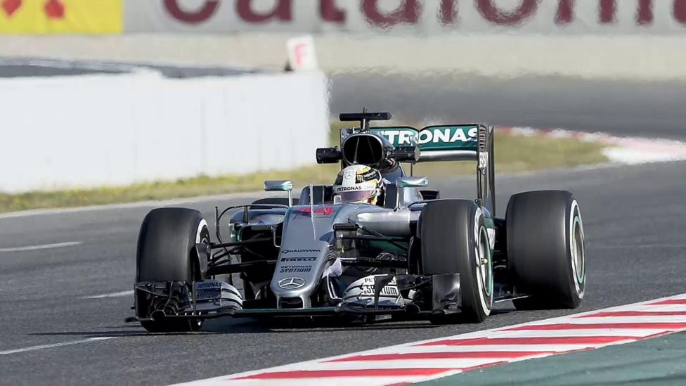 Formula 1 testing: Sebastian Vettel set to chase down Mercedes - BBC Sport