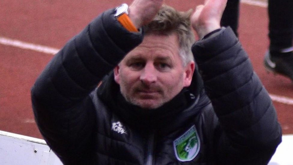 Guernsey FC: FA Trophy return ends in 2-1 defeat at Barking - BBC Sport