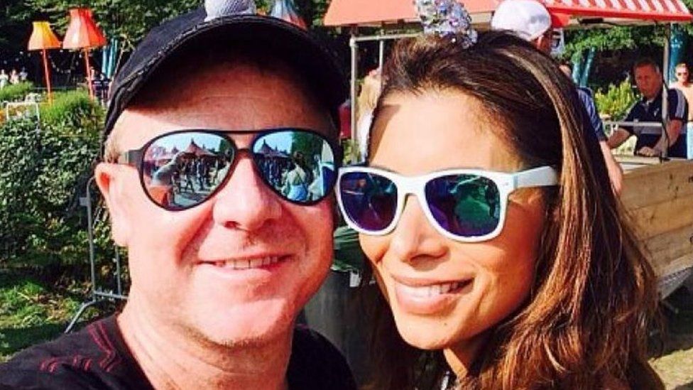 Murdered Boston doctors sent last text: 'Gunman in house' - BBC News