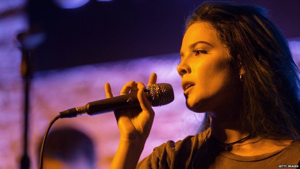 How Halsey ruled the world BEFORE releasing debut Badlands - BBC News