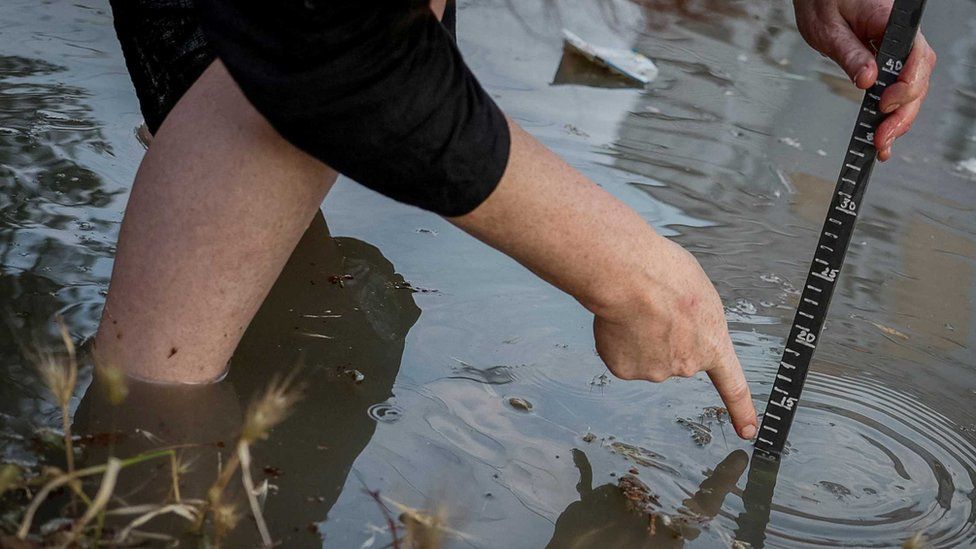 The war in Ukraine: Important dam destroyed causing major flooding ...