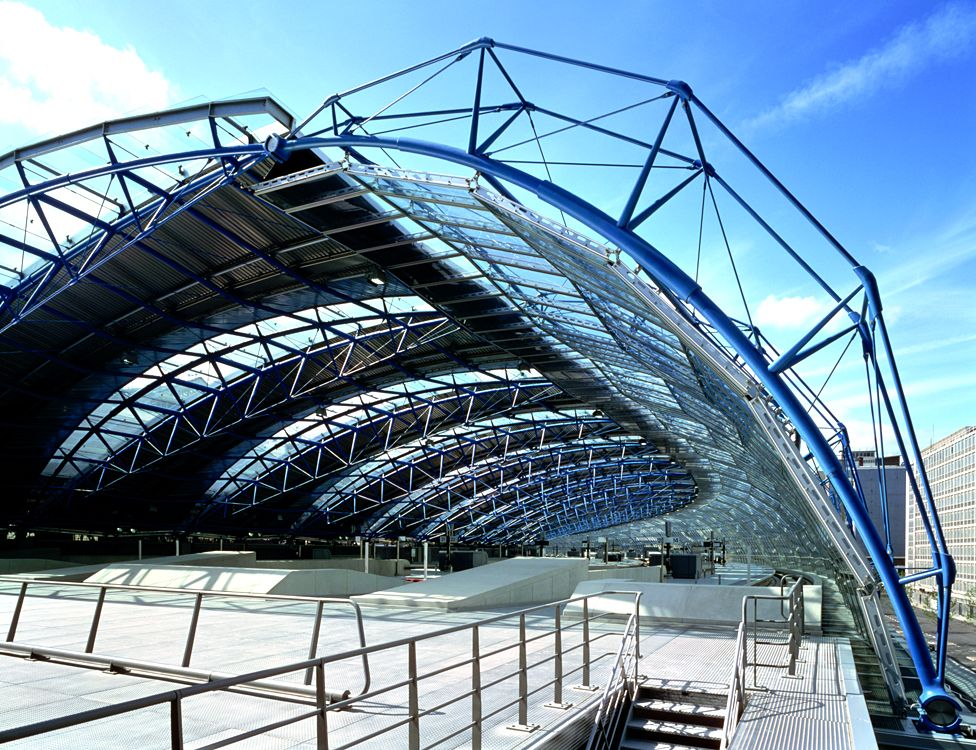 The beautiful stations of rail's golden age - BBC News