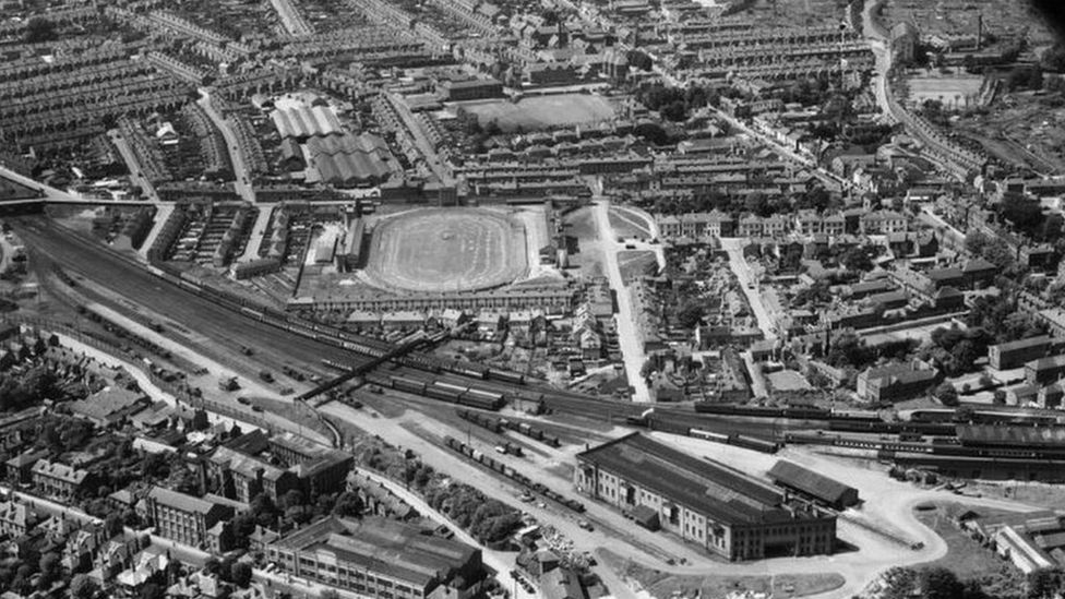 Historical England aerial pictures show Derby's past and present - BBC News