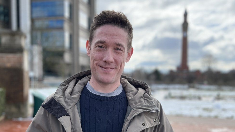 Recovery flat to help Birmingham students battling addiction - BBC News