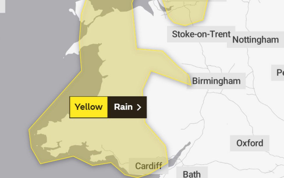 Flood warning as heavy rain forecast in Wales - BBC News