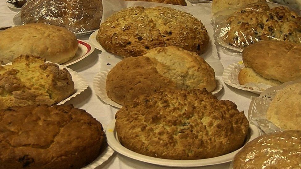 Bonnag World Championships: Manx baker claims title - BBC News