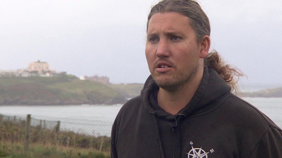 Long Covid sufferer 'bleak about future' - BBC News