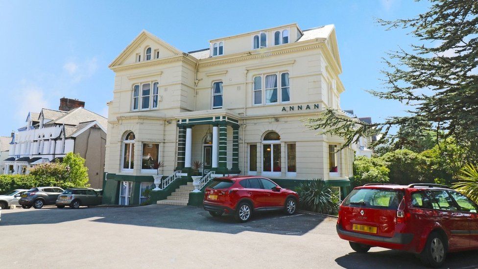 Llandudno hotels 'among the best in world and UK' - BBC News