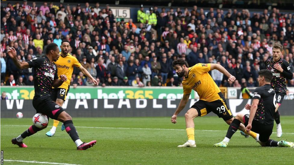 Wolves 2-0 Brentford: Diego Costa & Hwang Hee-chan lift Wolves away ...