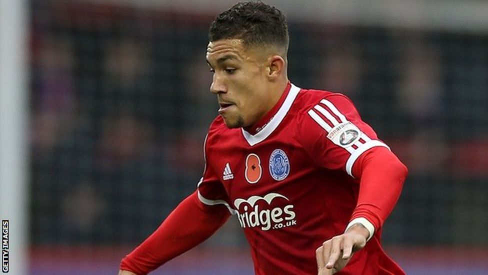 Cheye Alexander signs new Aldershot contract - BBC Sport