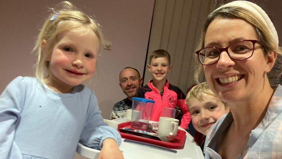 Mari Grug: Chemo 'feels like a friend' in cancer journey - BBC News