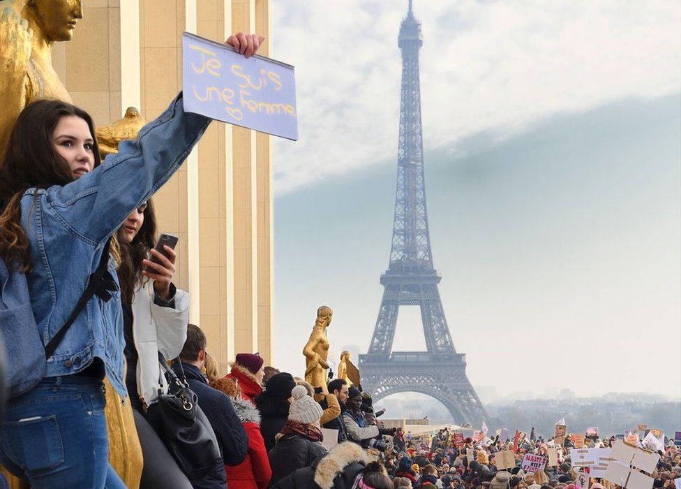 Women's marches take place all over the world - BBC Newsround