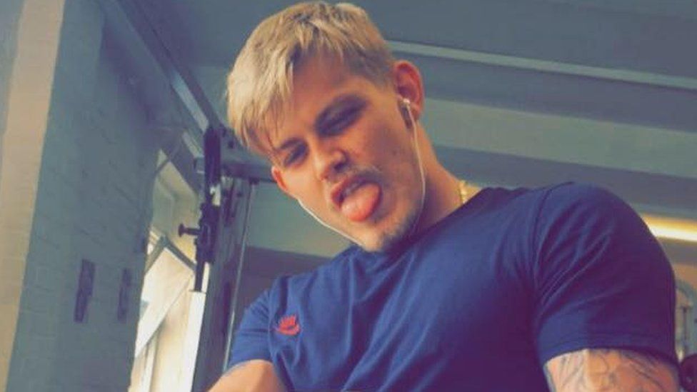 Steven Butcher: 'Love rival' killer jailed - BBC News