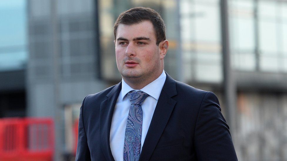 Woman 'was fixated with Jackson,' court hears - BBC News