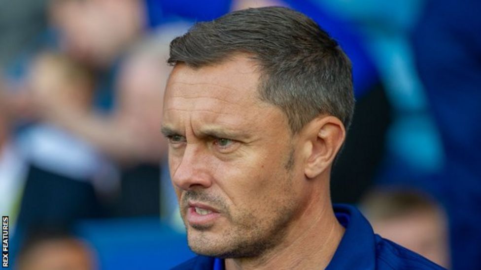 Ipswich Town: Paul Hurst vows to fight on after defeat at Leeds - BBC Sport