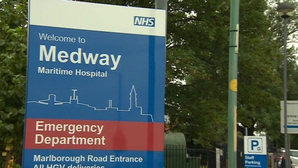 Medway Maritime Hospital in pay out over traumatic birth - BBC News