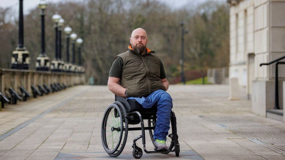 Peadar Heffron: Injured PSNI officer says he wouldn't join police - BBC ...