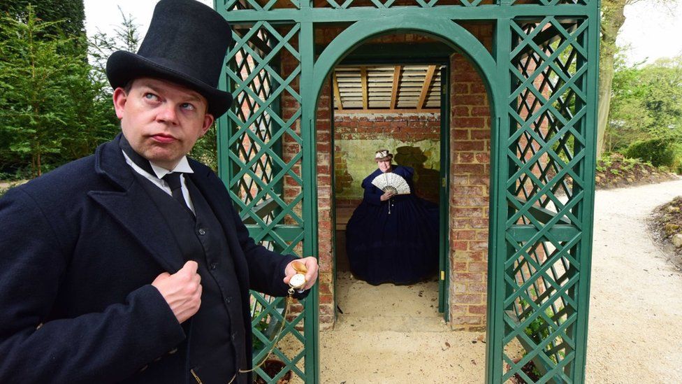 Brodsworth Hall's 'posh privy' unveiled - BBC News