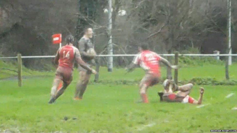 Rugby player dives over wrong line, celebrates and is pummelled by ...