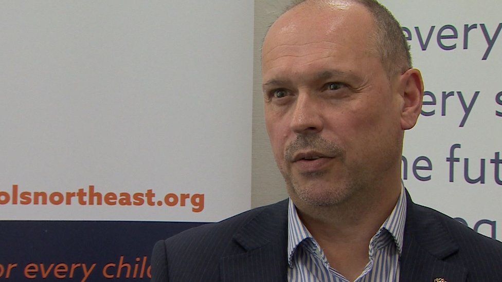 Mark Tilling's Instagram, Twitter & Facebook on IDCrawl