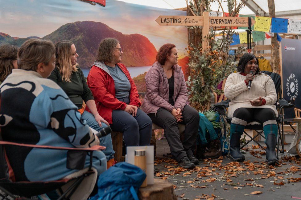 Ymarfer corff i bawb, beth bynnag eich maint - BBC Cymru Fyw