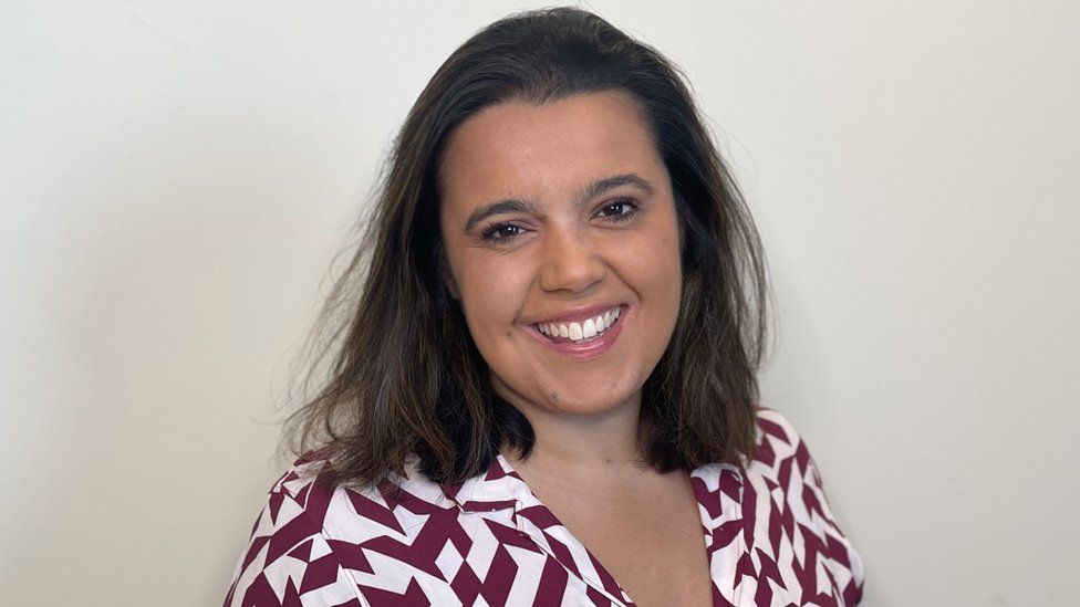 Emily Benn: Tony Benn's granddaughter elected London councillor - BBC News