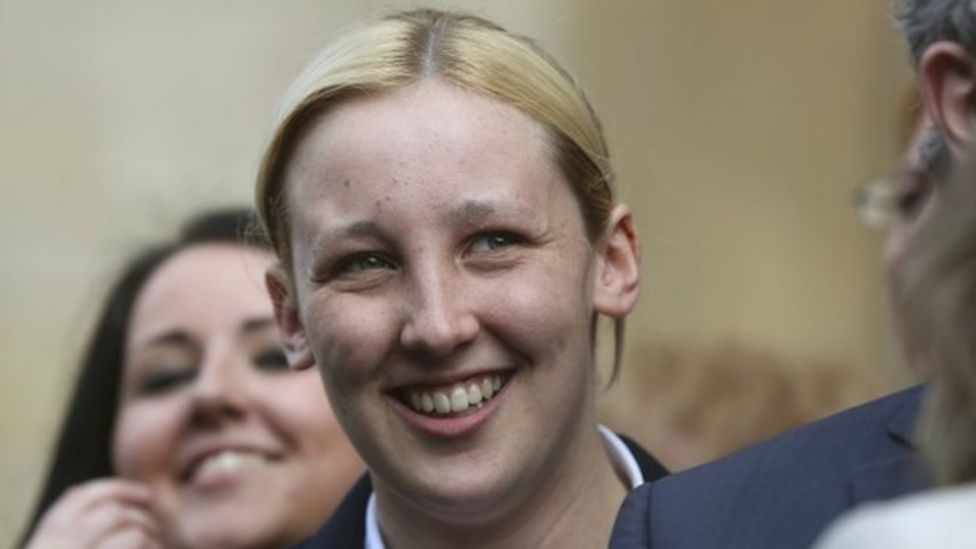 Youngest MP Mhairi Black honoured by University of Glasgow - BBC News