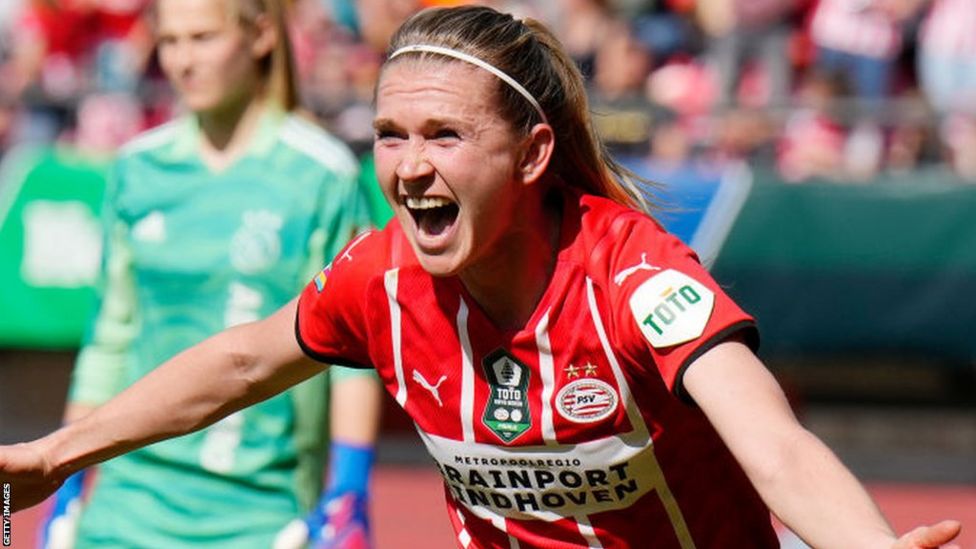 Amalie Thestrup: Danish striker joins WSL side West Ham on loan - BBC Sport
