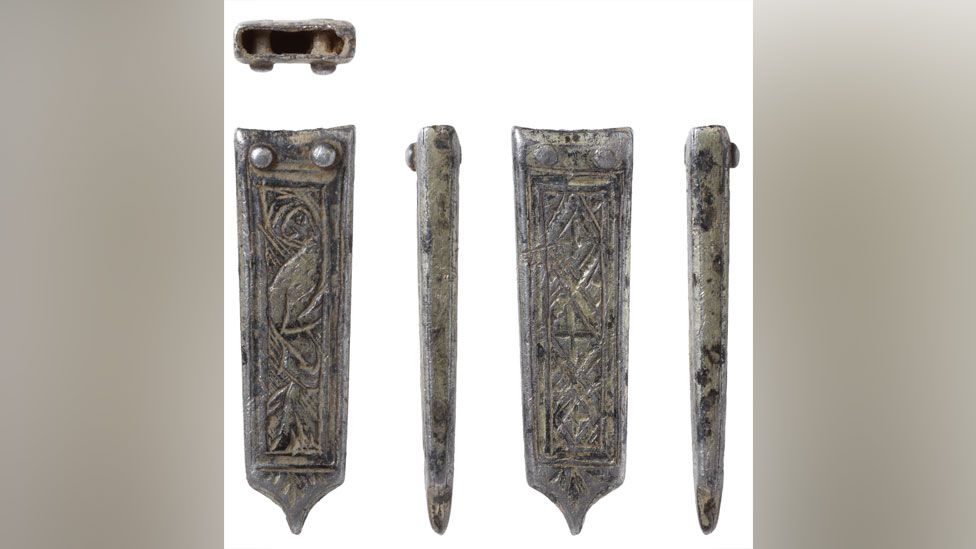 'Rare' medieval silver strap-end found in Roudham by detectorist - BBC News