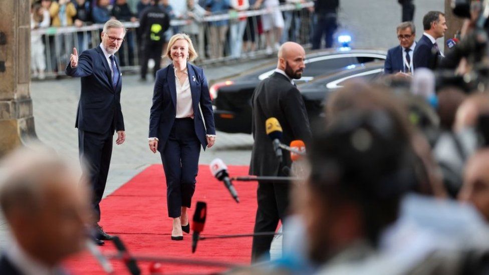 Tory leadership race: EU leaders fret the 'What's Next' - BBC News