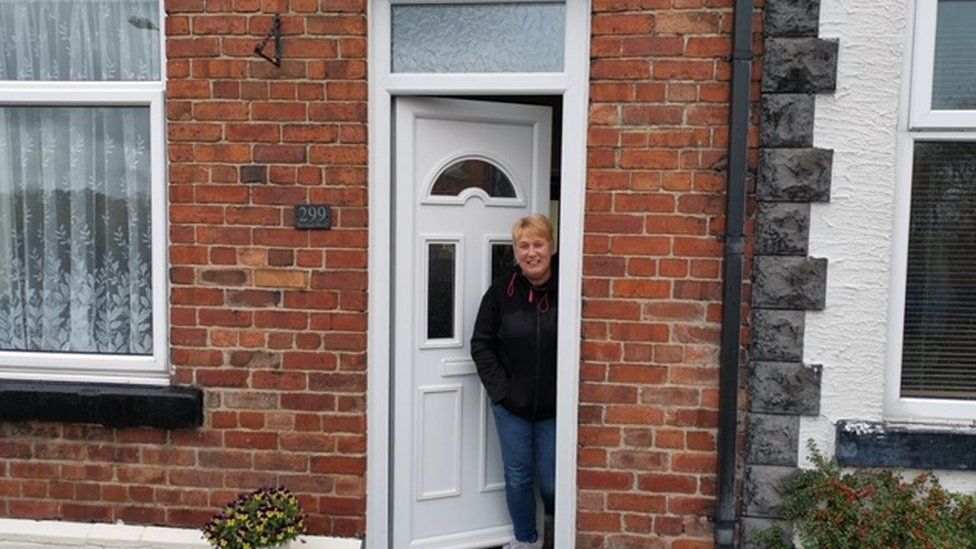 Coronavirus: 'Tier one ends at my garden wall' - BBC News