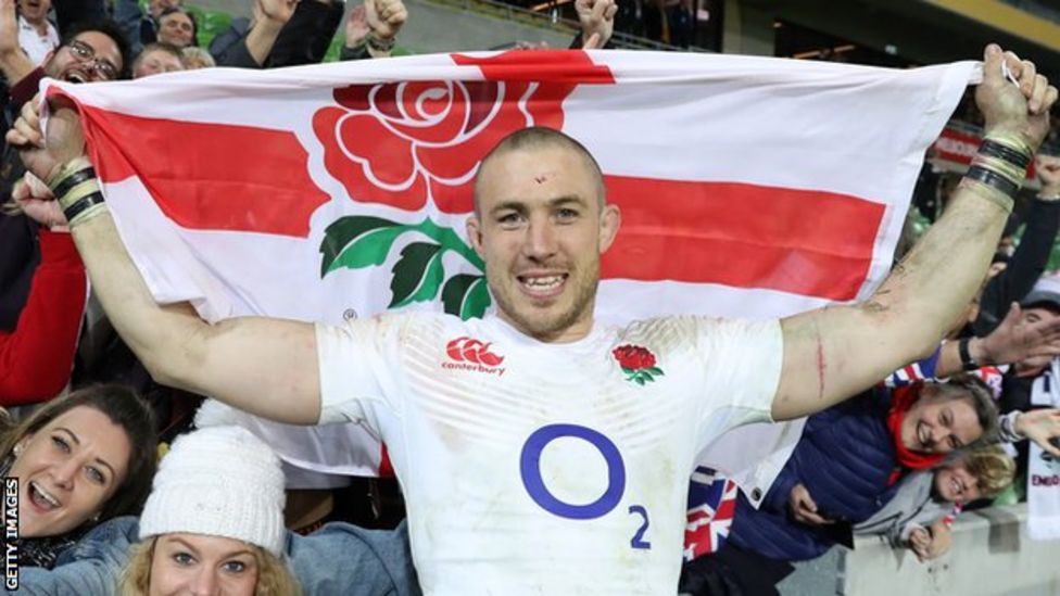 Mike Brown: England vice-captain defends training camp - BBC Sport