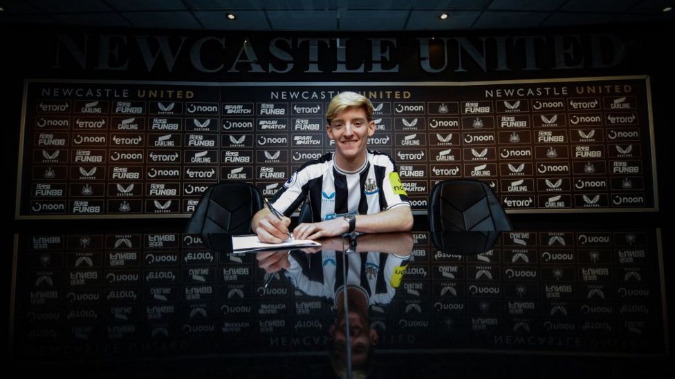 We Are Newcastle United: Five things from new Amazon documentary - BBC ...
