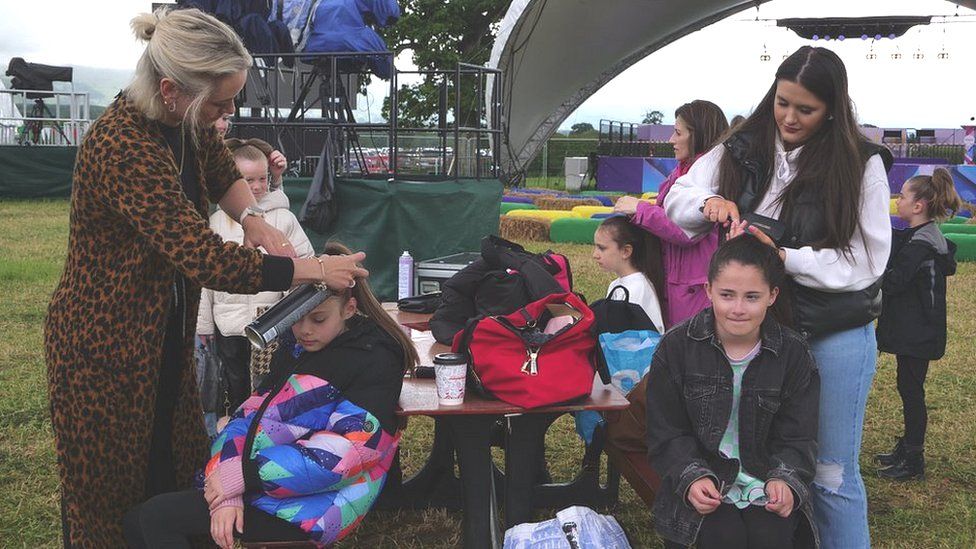 Lluniau: Dydd Mercher yn Eisteddfod yr Urdd - BBC Cymru Fyw