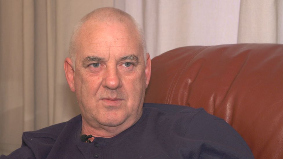 Rescue recovery motorists 'overcharged' - BBC News