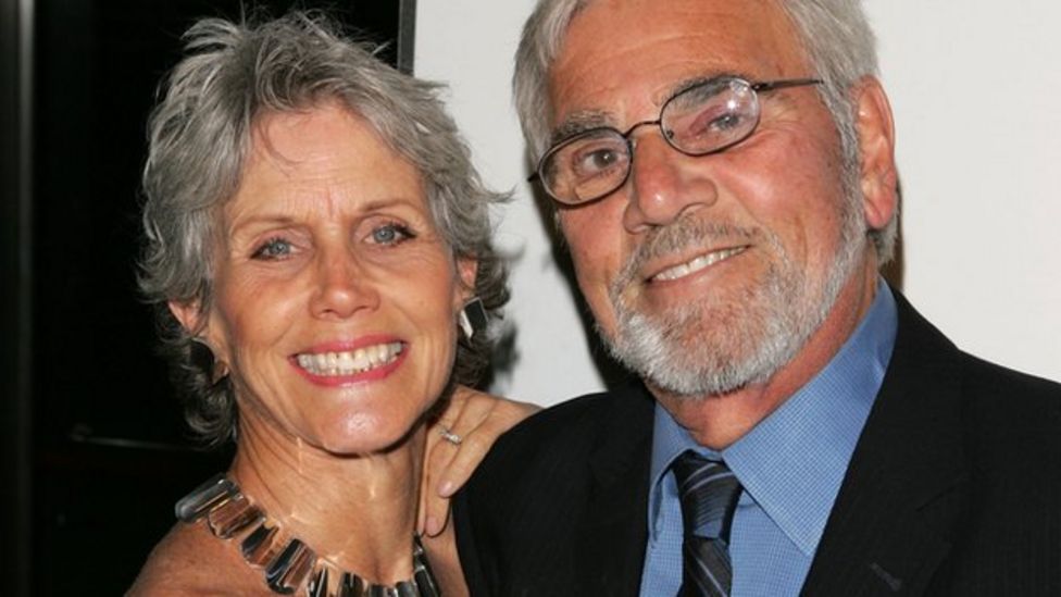 Godfather actor Alex Rocco dies at 79 - BBC News