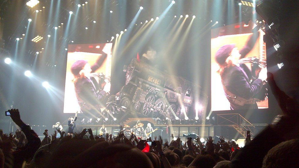 Ateb y Galw: Meirion Roberts - BBC Cymru Fyw