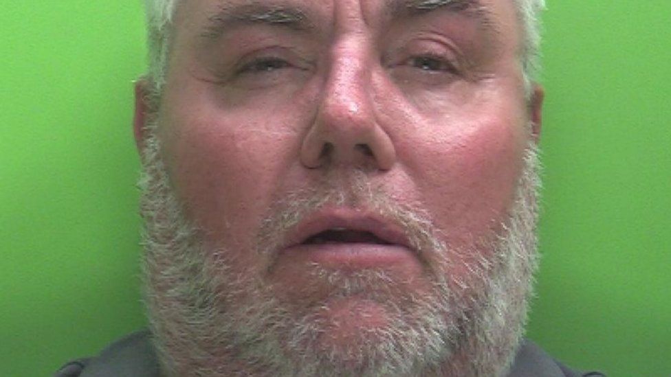 Kimberley drink-driver jailed after 100mph police chase - BBC News