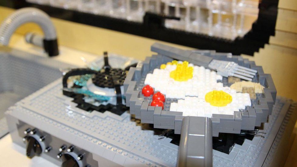 Caravan built from 215,000 Lego bricks - BBC News