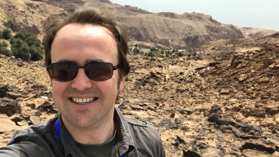 Ateb y Galw: Hywel Griffiths - BBC Cymru Fyw