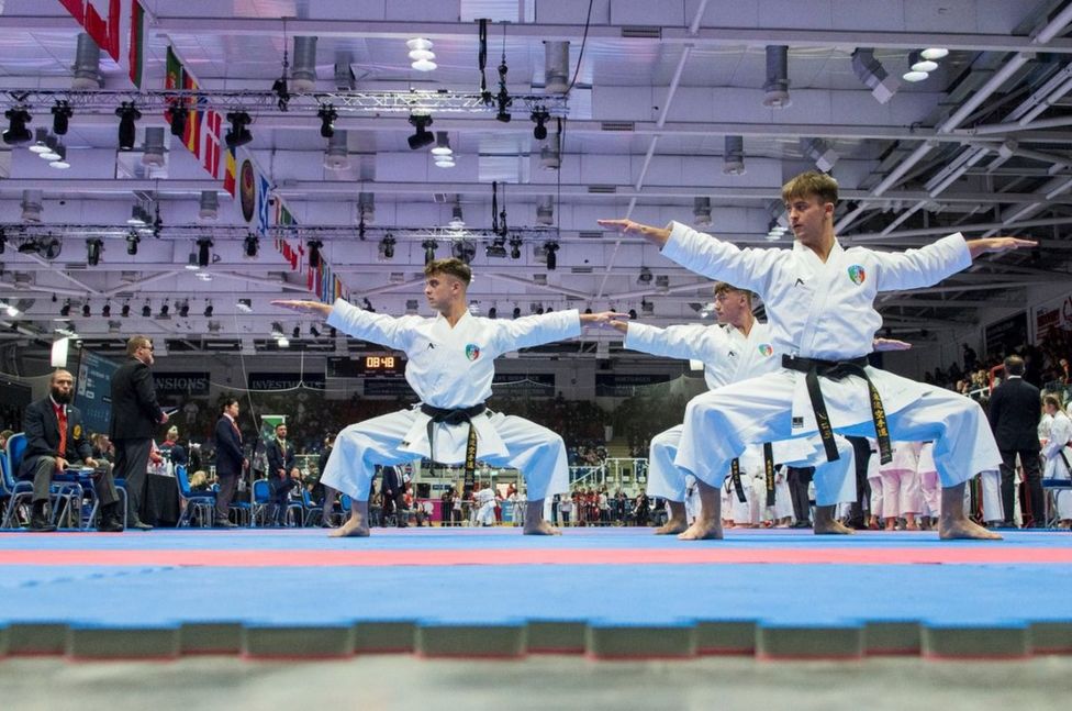 In pictures: International karate tournament back in Dundee - BBC News