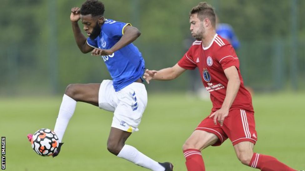 Hearts: Beni Baningime set for debut against Celtic after arriving from ...